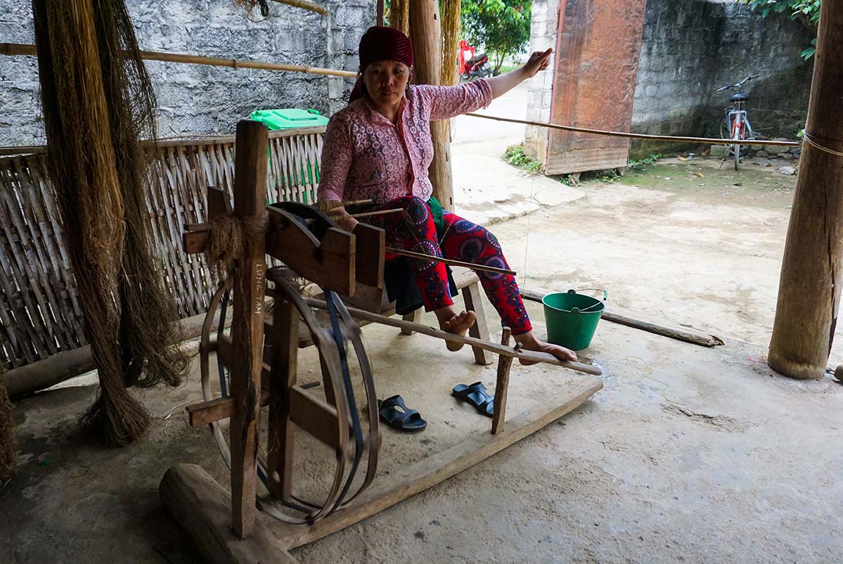 Lung Tam Linen Weaving Village in Ha Giang - Local Ha Giang